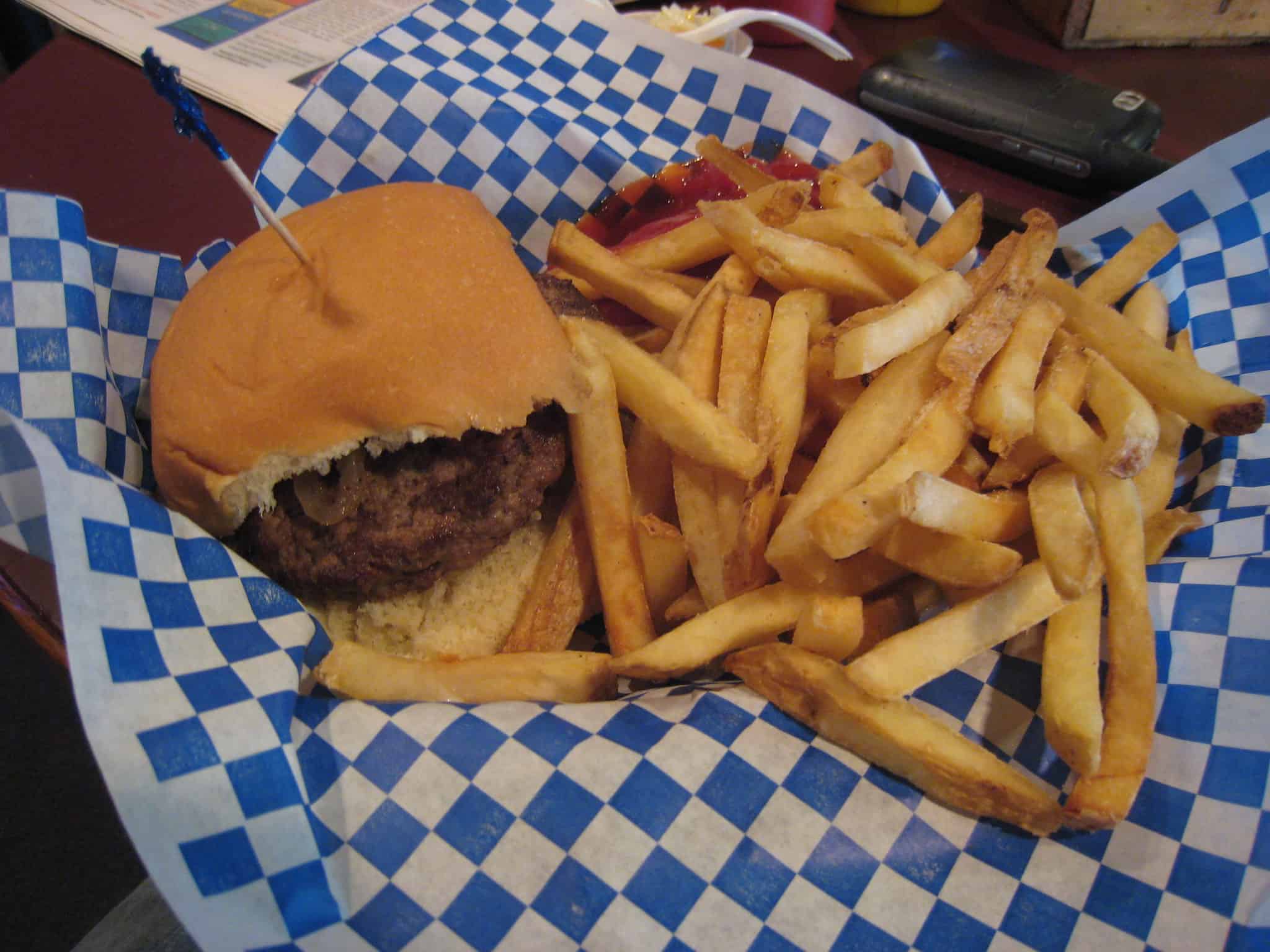 The Best Juicy Lucy Burgers in Minneapolis: Where to Get the Twin ...